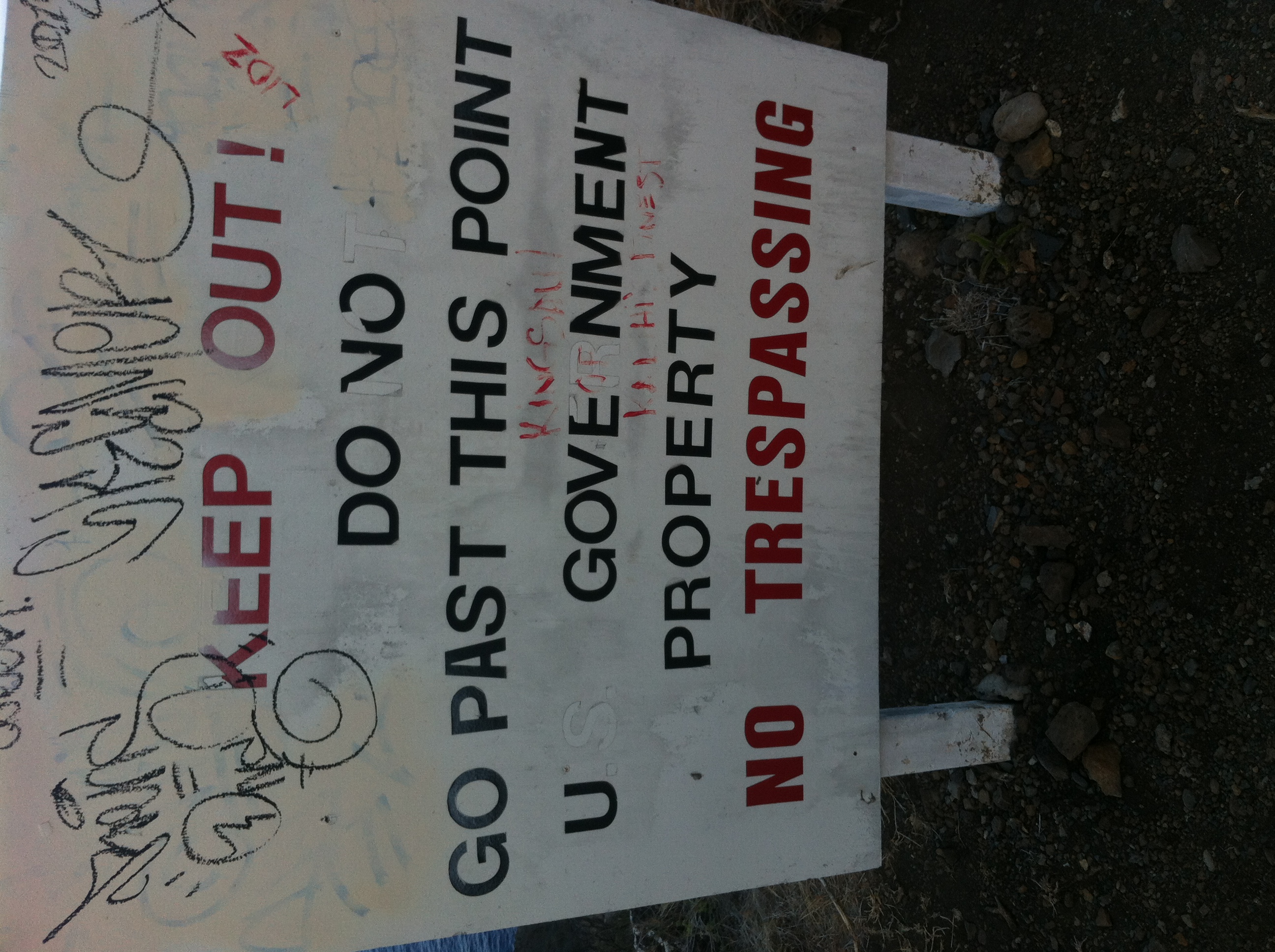 Makapu’u lighthouse hike in Oahu | Road Tripping For Kids Travel Blog